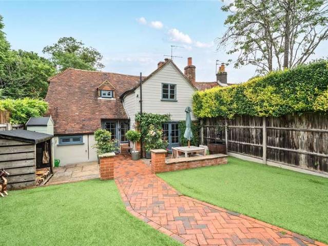 3 Bedroom Cottage House