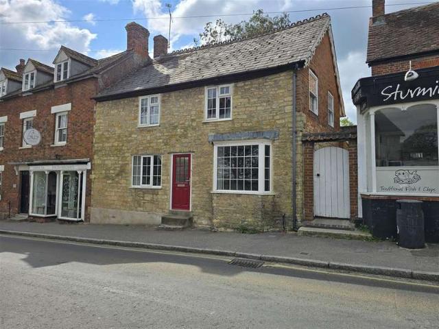 3 Bedroom Cottage House
