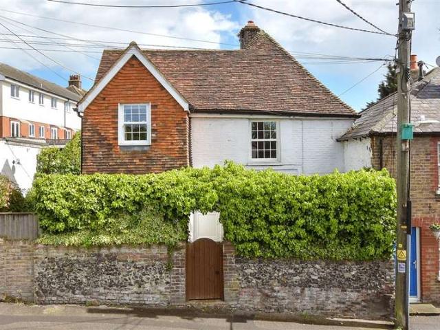 3 Bedroom Cottage House