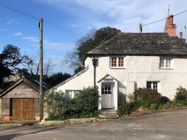 3 Bedroom Cottage House