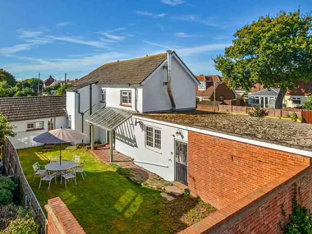 3 Bedroom Cottage House