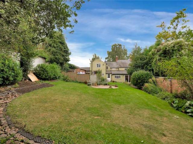 3 Bedroom Cottage House