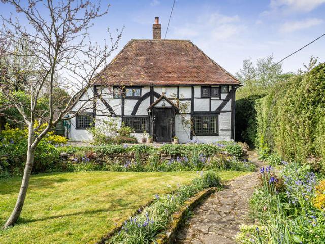 3 Bedroom Cottage House