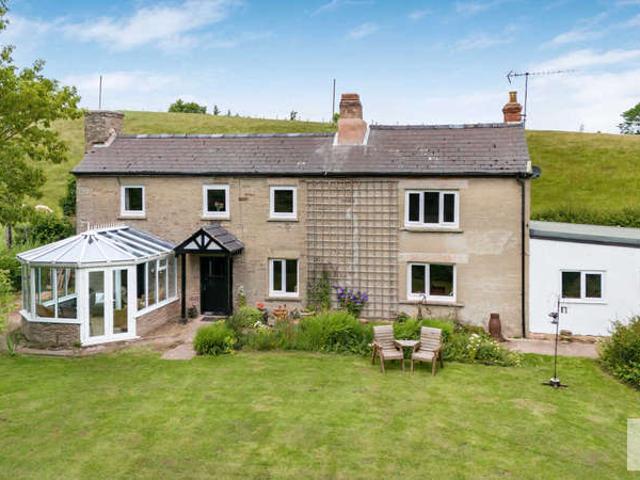 3 Bedroom Cottage House
