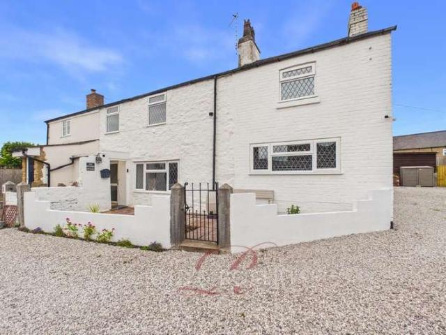 3 Bedroom Cottage House