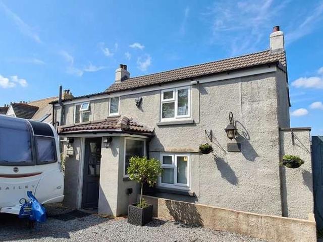 3 Bedroom Cottage House
