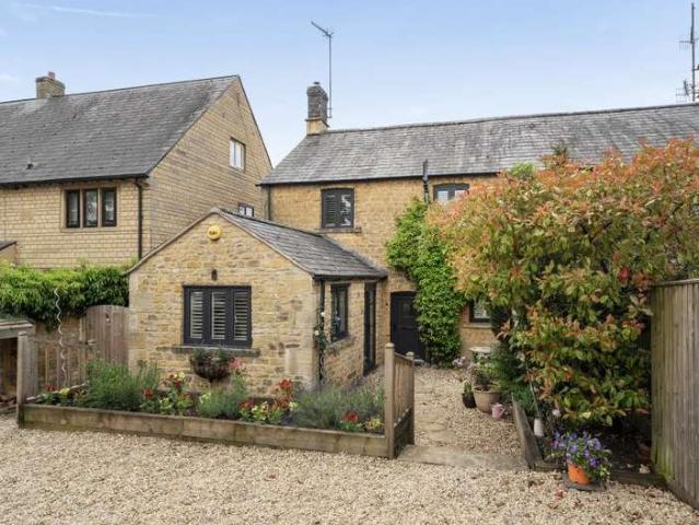 3 Bedroom Cottage House