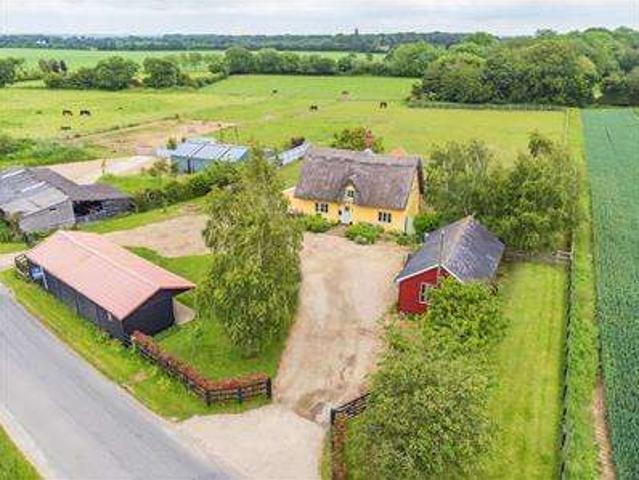 3 Bedroom Cottage House