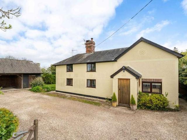 3 Bedroom Cottage House