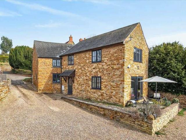 3 Bedroom Cottage House