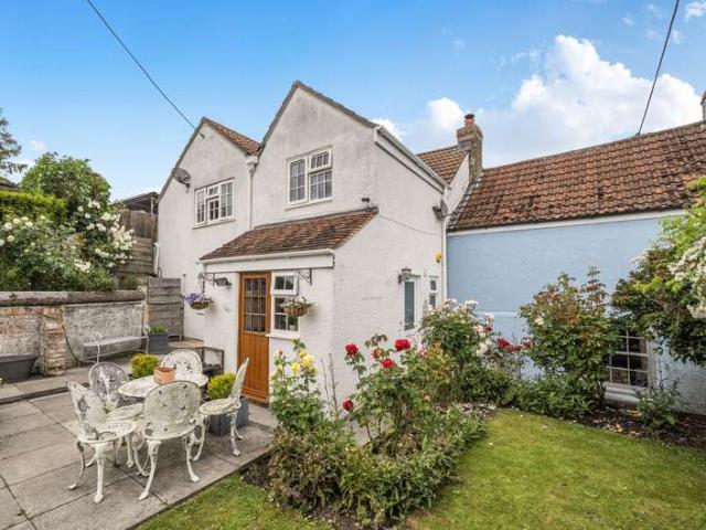 3 Bedroom Cottage House