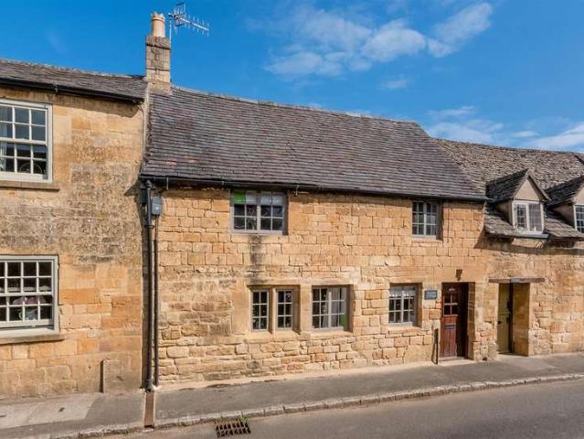 3 Bedroom Cottage House