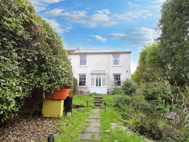 3 Bedroom Cottage House