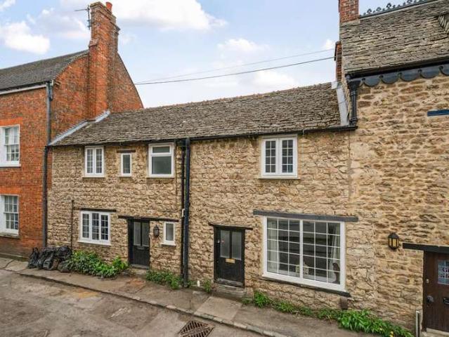 3 Bedroom Cottage House