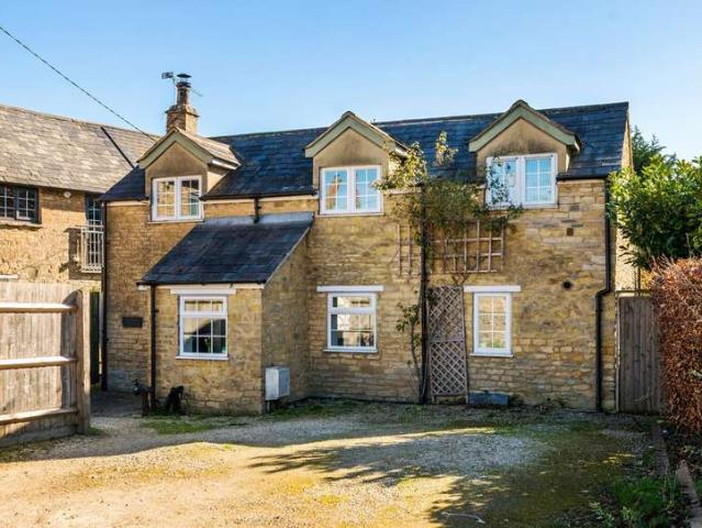 3 Bedroom Cottage House