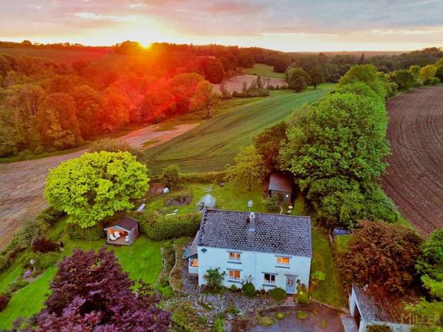 3 Bedroom Cottage House