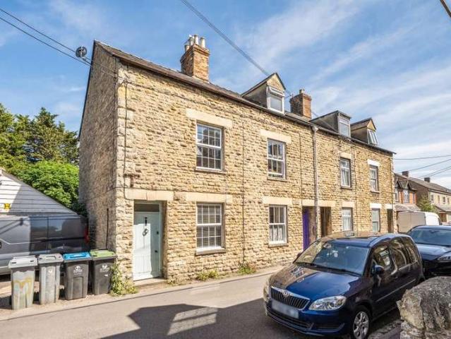 3 Bedroom Cottage House