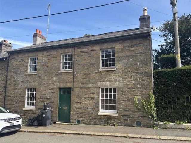 3 Bedroom Cottage House