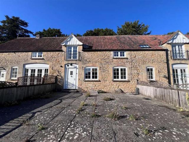 3 Bedroom Cottage House