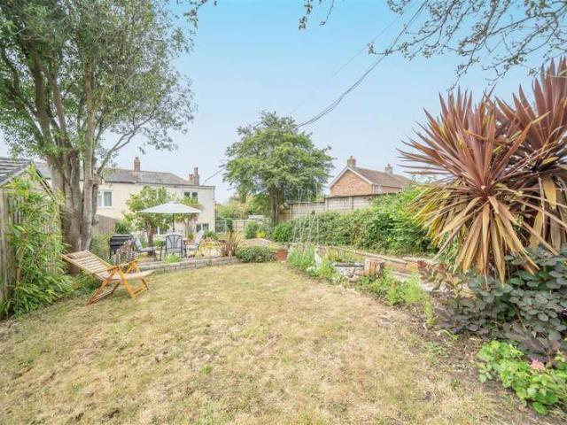 3 Bedroom Cottage House
