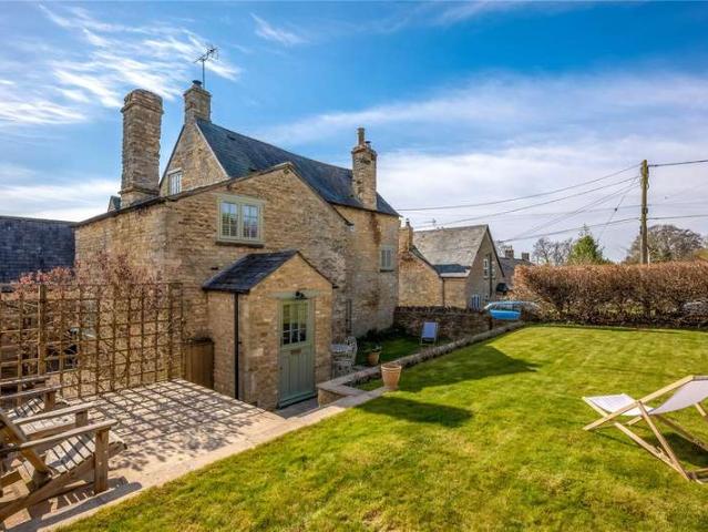 3 Bedroom Cottage House
