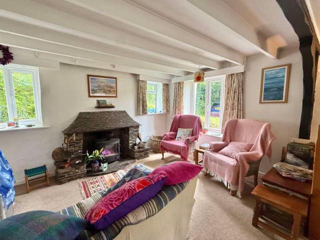 3 Bedroom Cottage House
