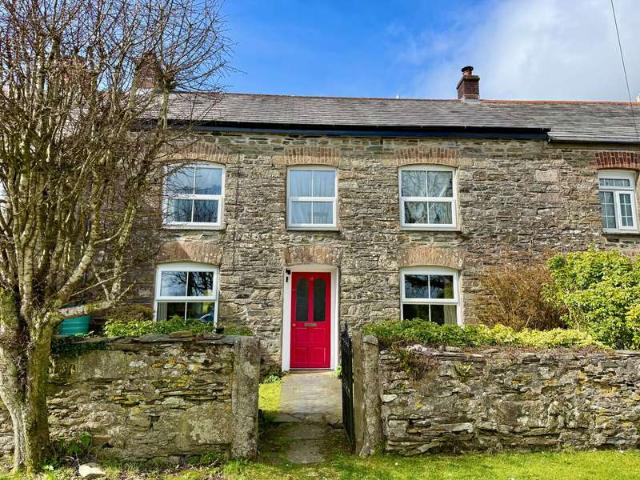 3 Bedroom Cottage House