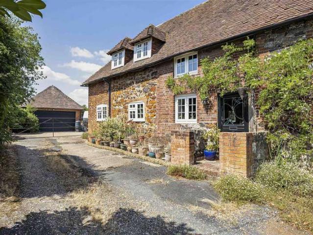 3 Bedroom Cottage House