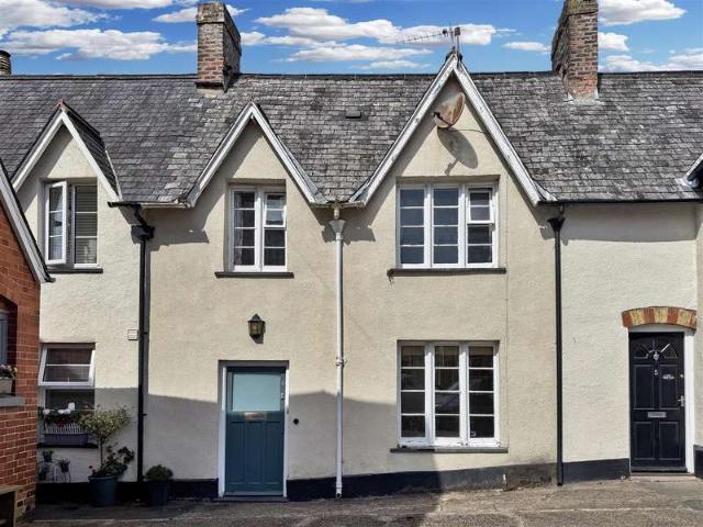 3 Bedroom Cottage House