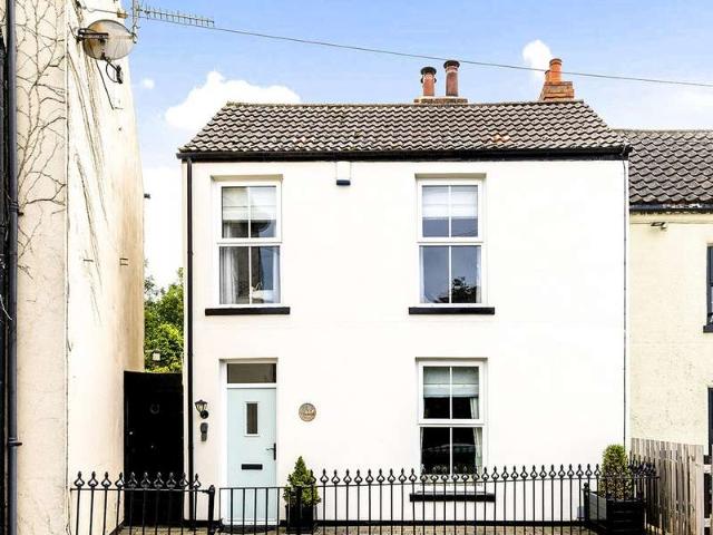 3 Bedroom Cottage House