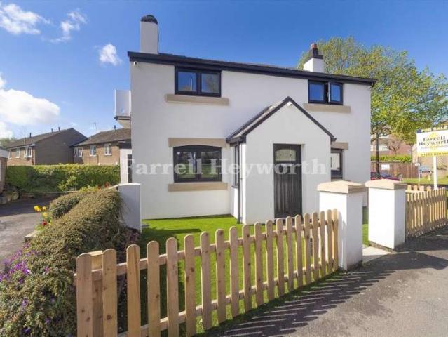 3 Bedroom Cottage House