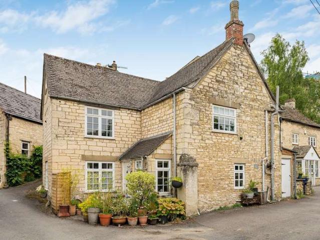 3 Bedroom Cottage House