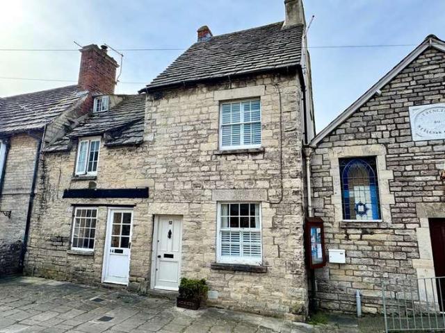 3 Bedroom Cottage House