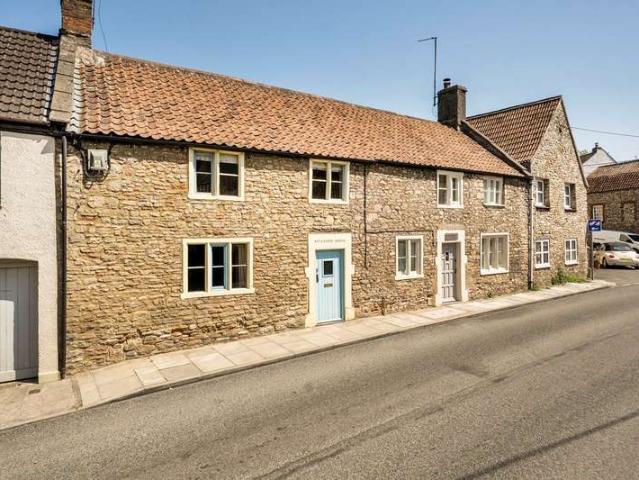 3 Bedroom Cottage House