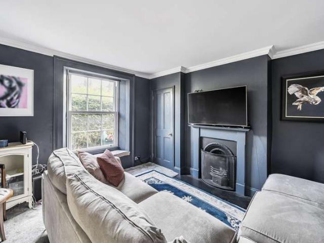 3 Bedroom Cottage House