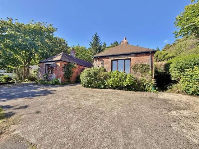 3 Bedroom Cottage House