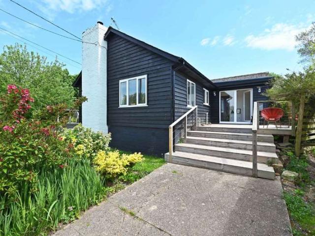3 Bedroom Cottage House