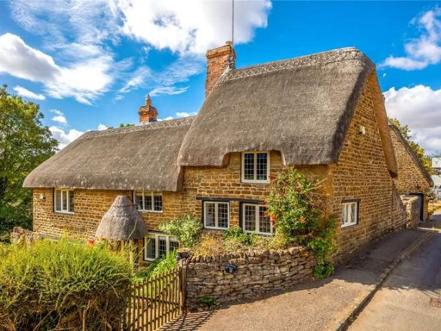 3 Bedroom Cottage House