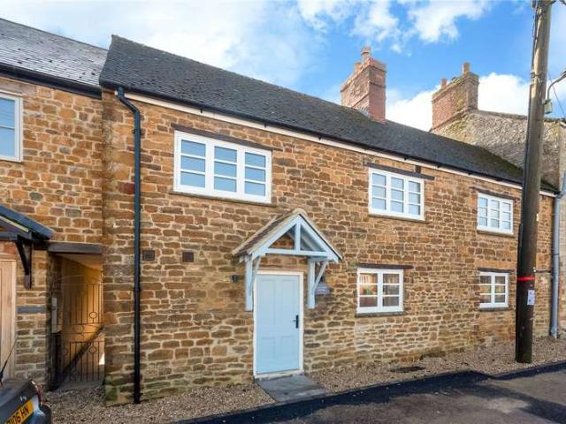3 Bedroom Cottage House