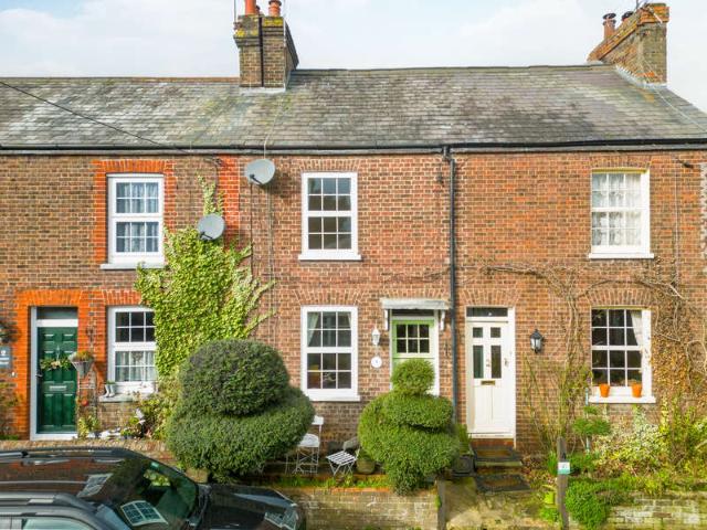3 Bedroom Cottage House