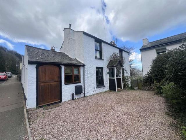 3 Bedroom Cottage House
