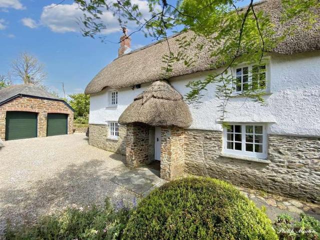 3 Bedroom Cottage House