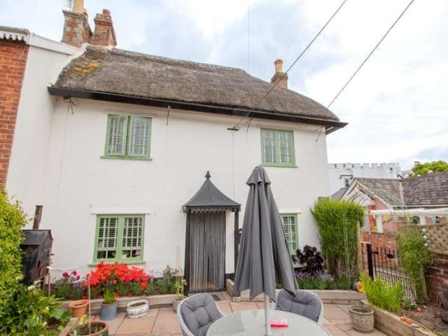 3 Bedroom Cottage House