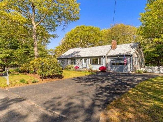 3 bedroom, Cotuit MA 02635 102669653