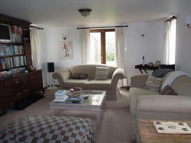 3 bedroom country house to rent