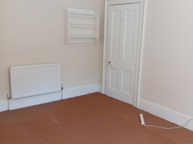 3 bedroom country house to rent