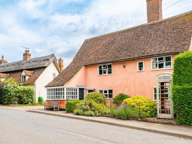 3 bedroom country house for sale