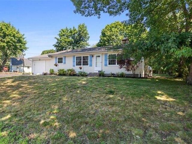 3 bedroom, Coventry RI 02816 104690041
