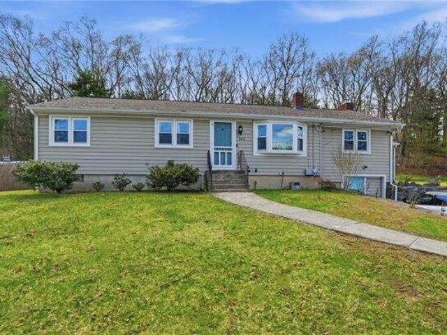3 bedroom, Coventry RI 02816 102027004