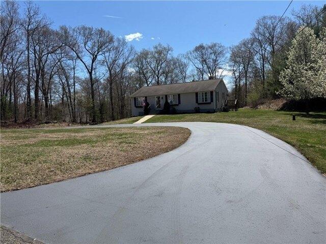 3 bedroom, Coventry RI 02816 102528094